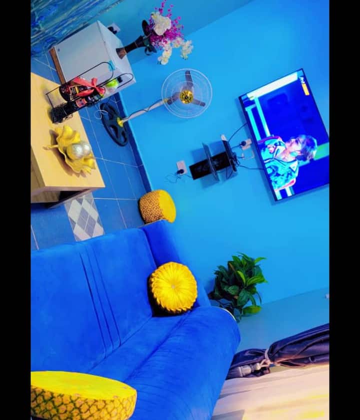 Jujubee's Cottage
Hephzibah's Suite - Nigeria