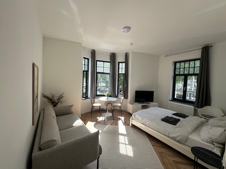 Charmante Altbau Wohnung An Der Bremer Schlachte - Bremen
