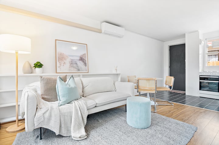 Cosy Spacious One Bedroom Unit - ブランズウィック