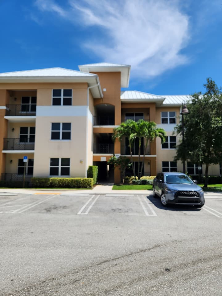 Jev's Secret Gem - West Palm Beach, FL