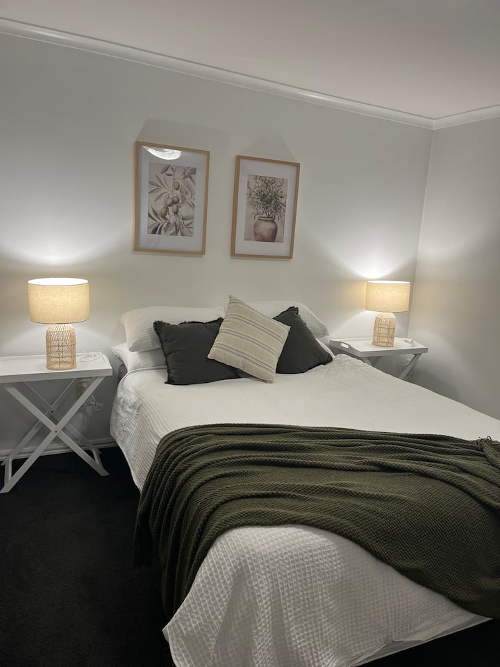 Modern Guesthouse Right In Town - Motueka
