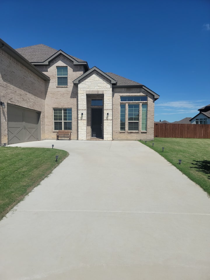 Cozy Home. Rent Room Or Rent All - Midlothian, TX