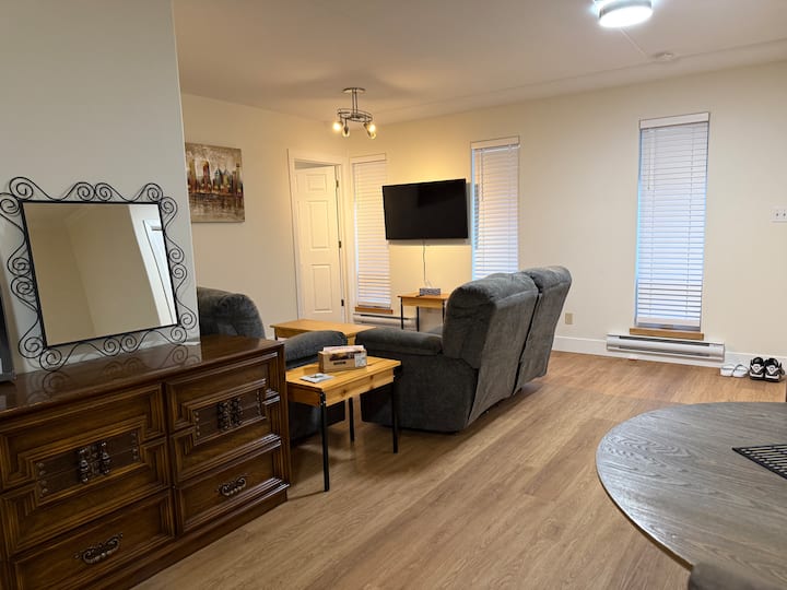 Luxury Two Bedroom Apartment - Thunder Bay