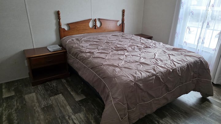 Homey Room In A Guesthouse In A Farm (Rural Area) - Camden, SC