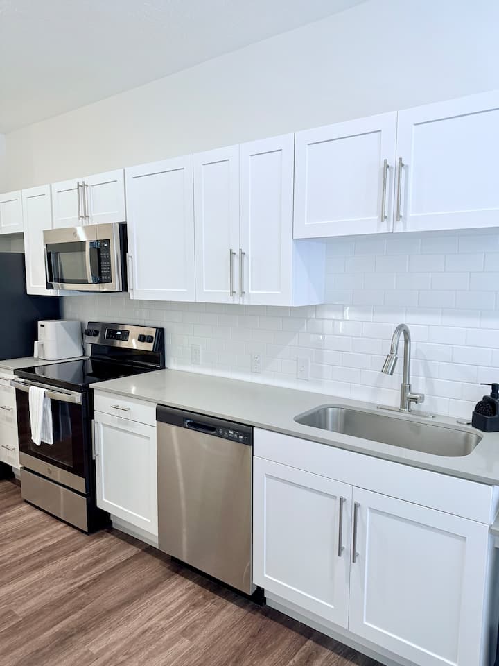 New Studio W/patio & Free Parking4 - Salt Lake City, UT