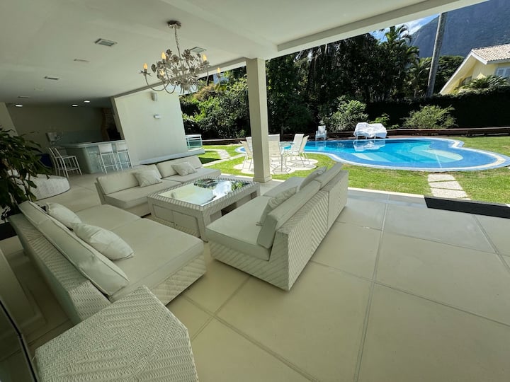 Villa Oásis Itanhangá| @Mansaodomarbarra - Rio de Janeiro