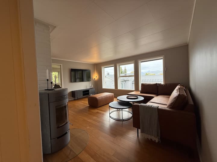 Urban Aurora | Apartment 1 & 2 | Free Parking - Tromsø
