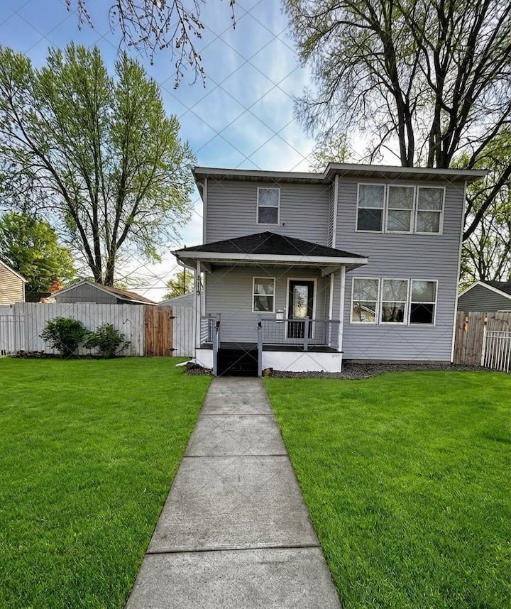 Home Away From Home - Bloomington, MN