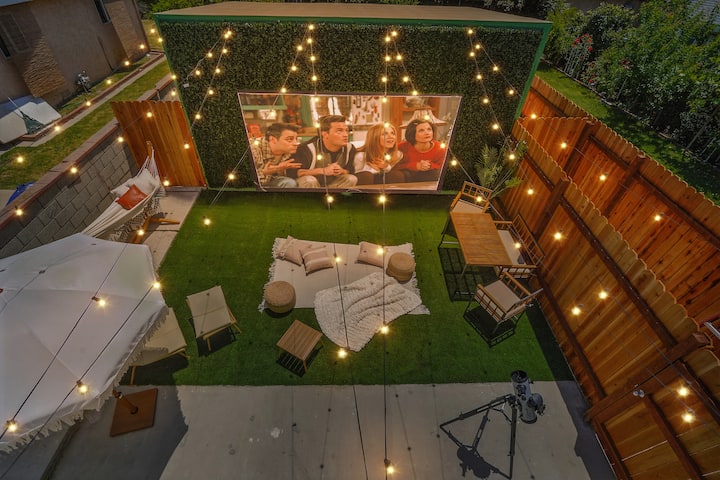 La Tierra House · 15 Min To Beach · Movie Lounge - Hawthorne, CA