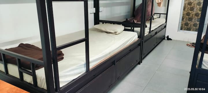 Hotel Dormitory Rajkot - Rajkot