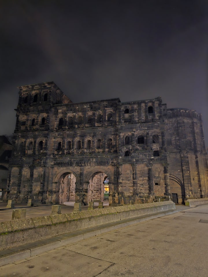 5 Minutes To Porta Nigra - Trier