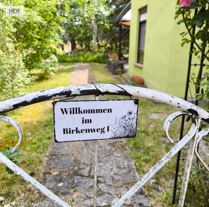 Einfacher Bungalow Im Grünen – Für Eine Auszeit - Luckau