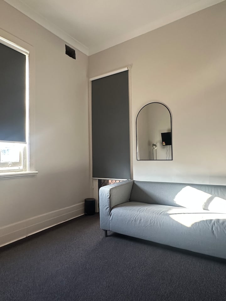 Lord Raglan Hotel - Lewisham