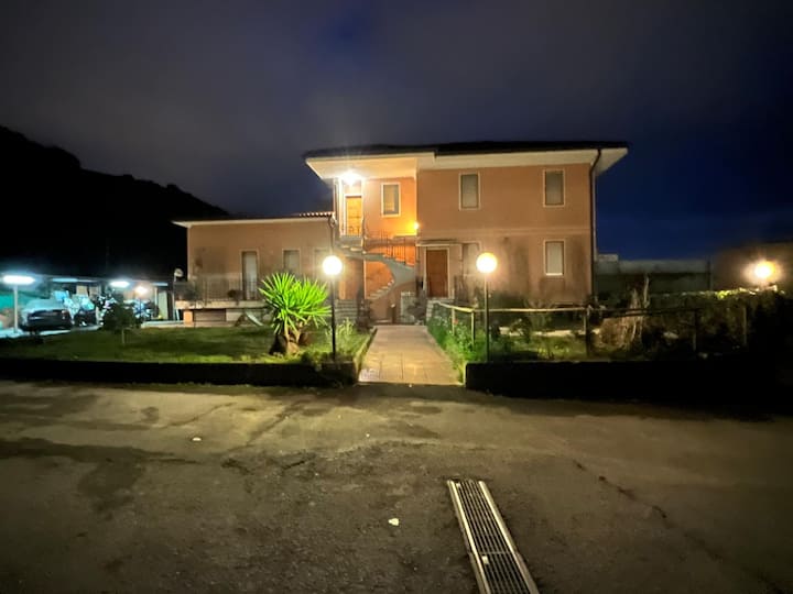 Appartamento In Villa - Ventimiglia