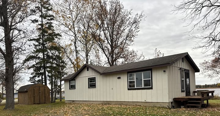 Cabin On Rainy Lake / Voyageurs National Park - Rainy Lake