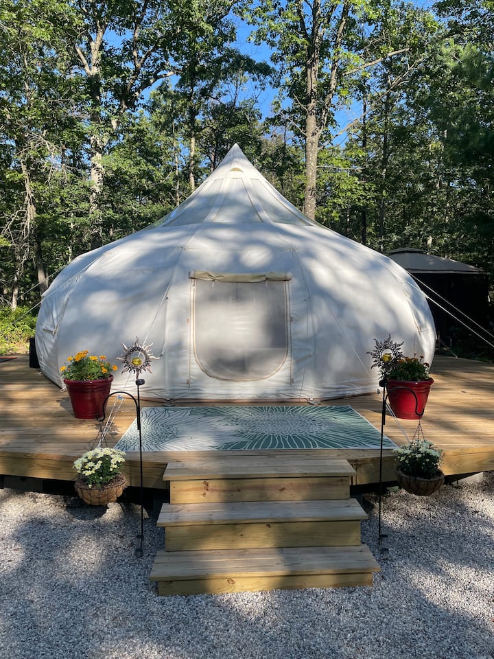 Romantic Glamping - Duck Lake State Park, Whitehall