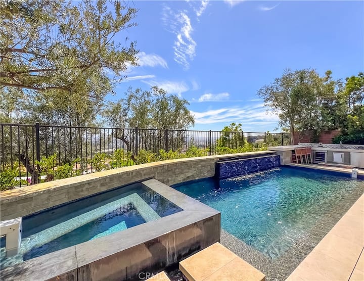 A Five-star Luxury Home In La. - Lynwood, CA