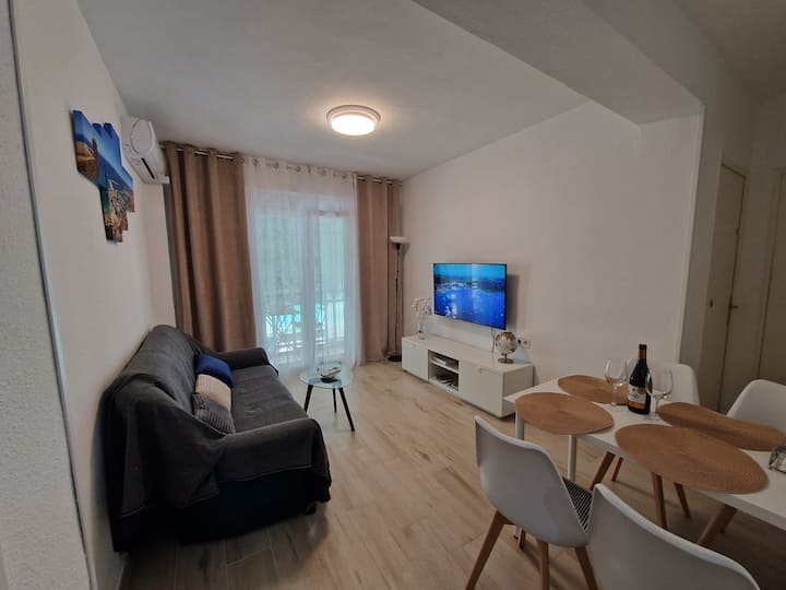Seaside Escape In Alicante - Alicante