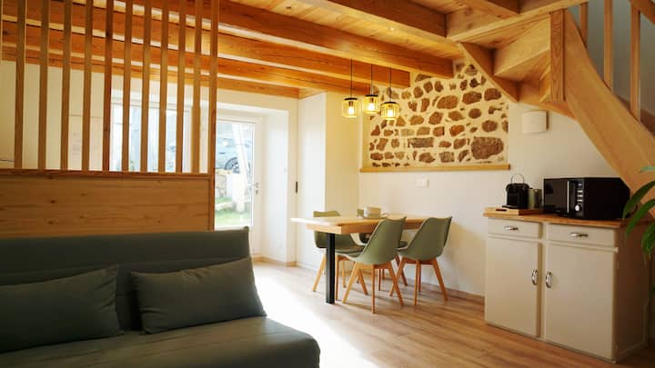 Le Gîte De Papy, Charme Rustique - Haute-Loire