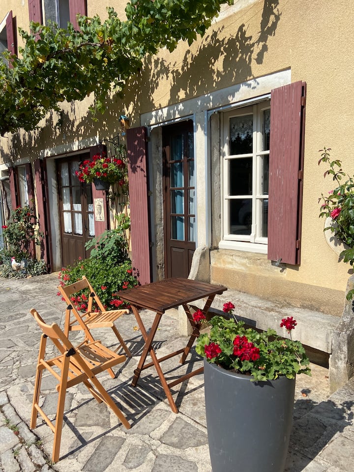 Gîte Du Bas Castel - 