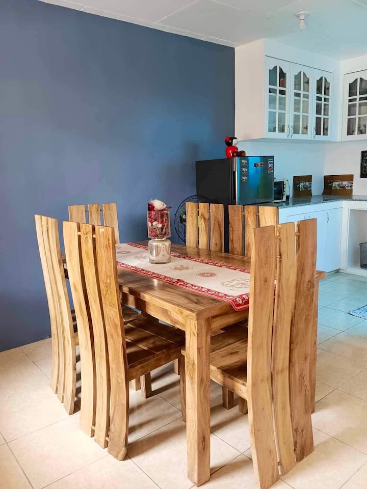 Furnished Getaway In Liloan - Compostela