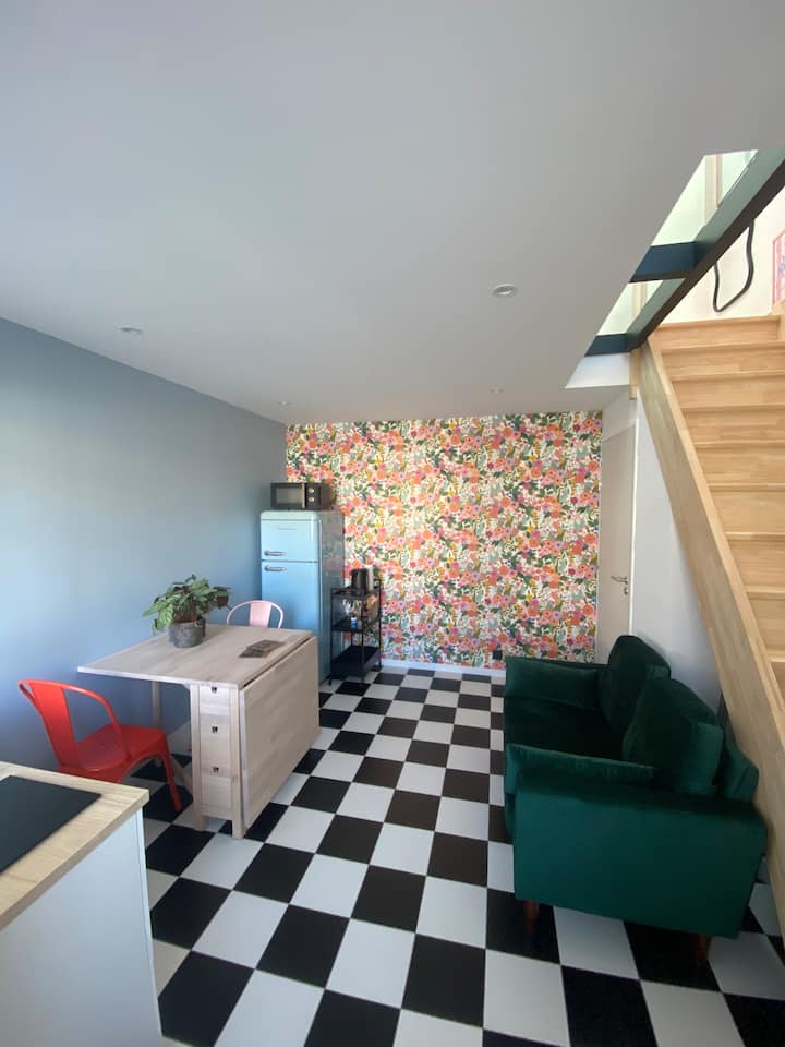 Jolie Maisonnette En Impasse - Clisson