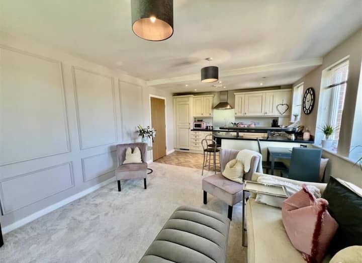 Central West End Apartment - Darlington