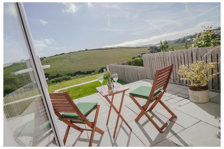 Soak In Amazing Views @ Ebbandflow - Perranporth