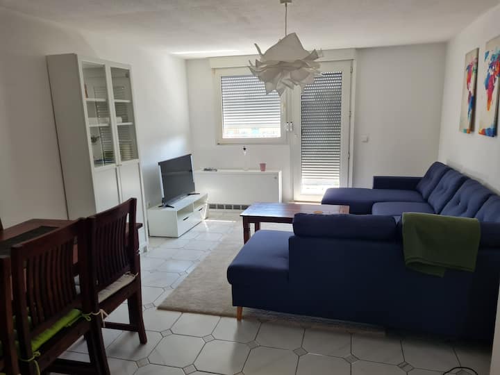 Ruhige, Helle 3 Zimmer Dg Whg - Gelsenkirchen