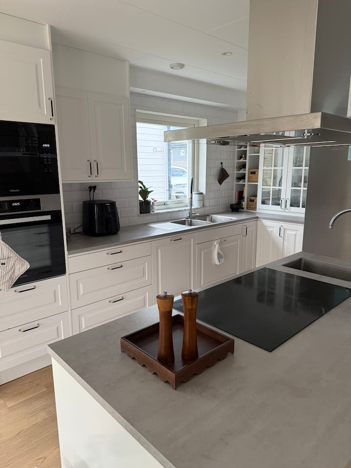 Elegant Hem För Hela Familjen! - Östersund