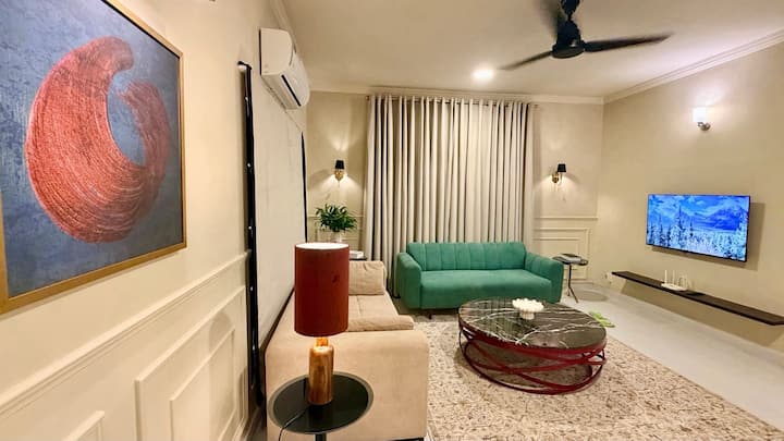 Starlight Suite By Jannat Vacation Rentals - Karachi