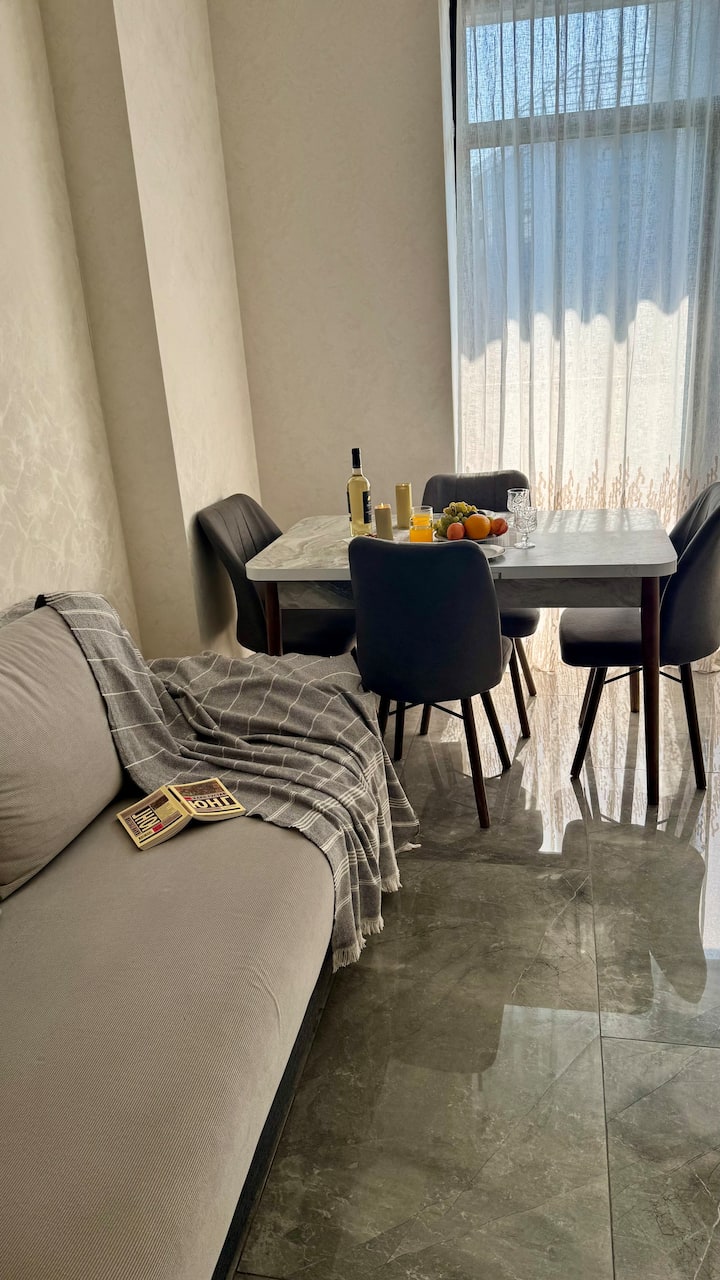 Apartament Cu Vedere La Mare 75 м - Batumi