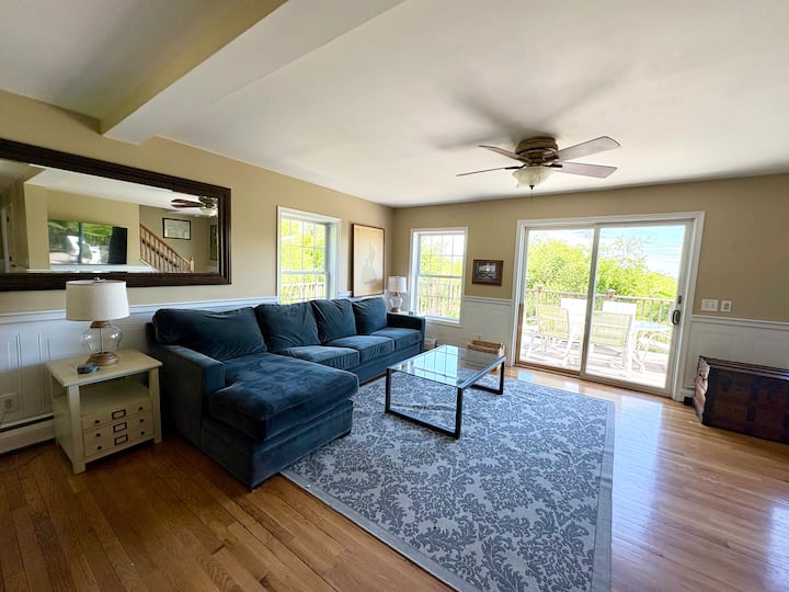 Easy Island Living – Spacious 4br Retreat W/ Ac - Block Island, RI