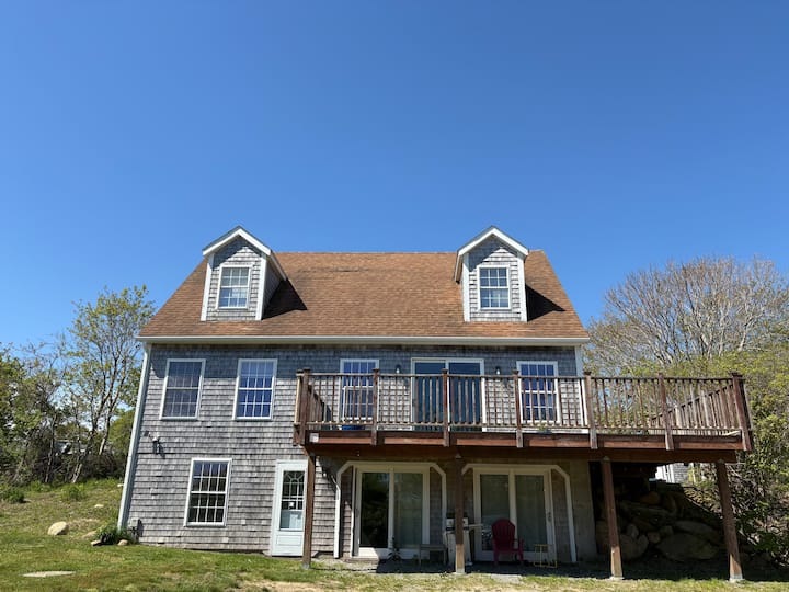 Easy Island Living – Spacious 4br Retreat W/ Ac - Block Island, RI