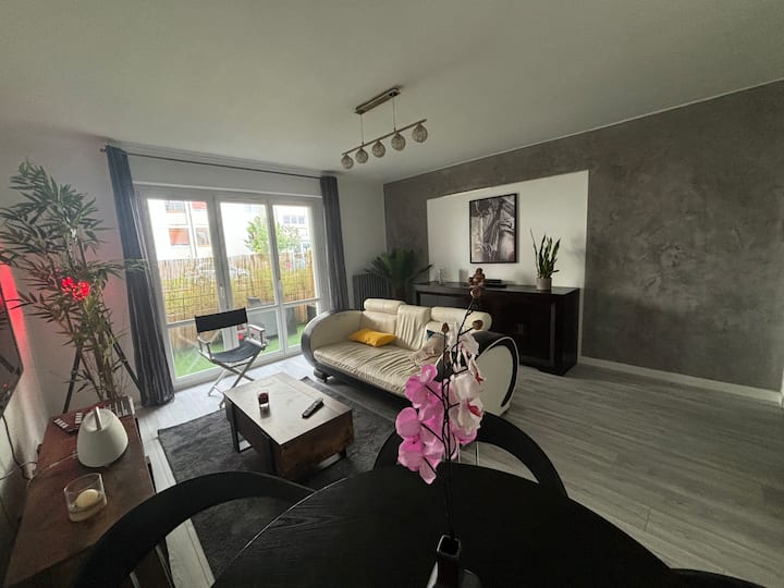 Chambre Avec Terrasse - Angers