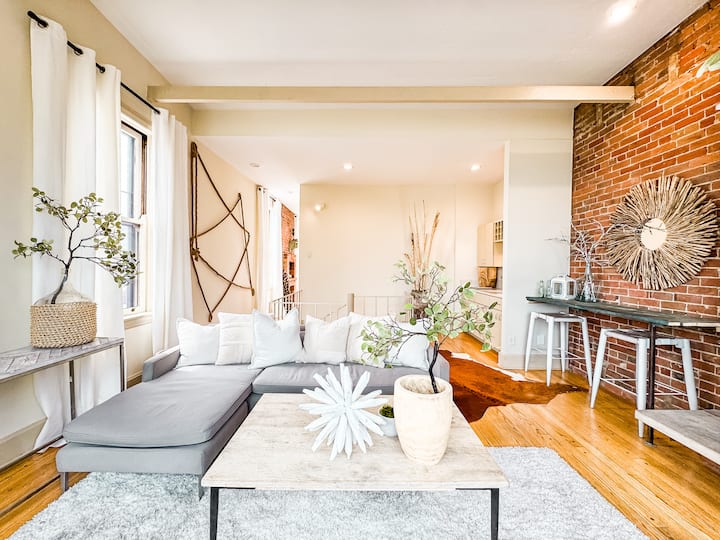 Treat Yourself To Our Private Chef In This Luxury! - Cincinnati