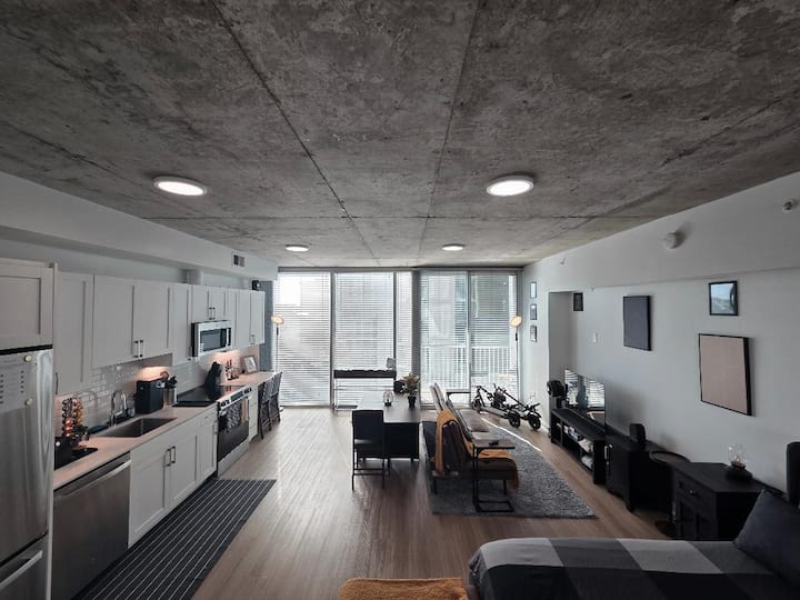 Luxury Living In The Heart Of Midtown Atlanta - Atlanta, GA