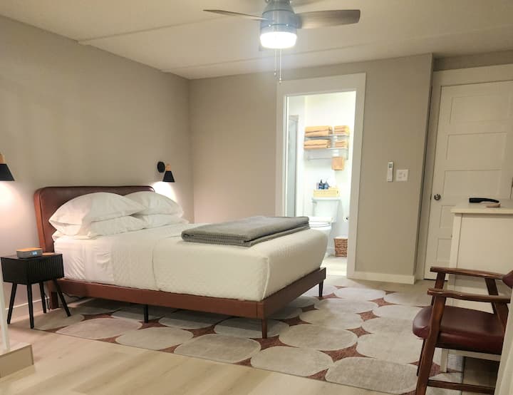 Studio Apt. Near Downtown Noblesville - Noblesville, IN