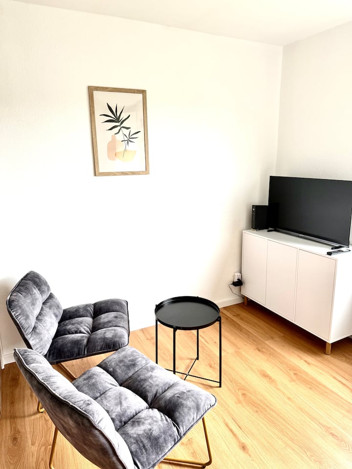 Modernes Apartment In Ruhiger Feldrandlage - Ladenburg