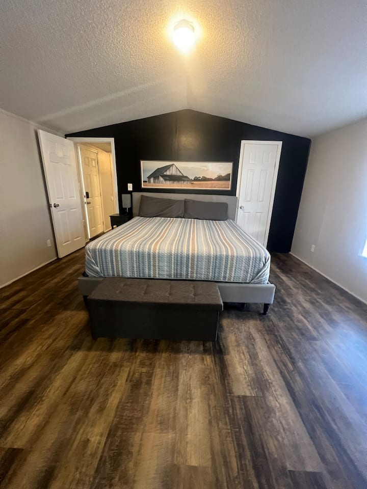 Great Summer Get Away - Milan, OH