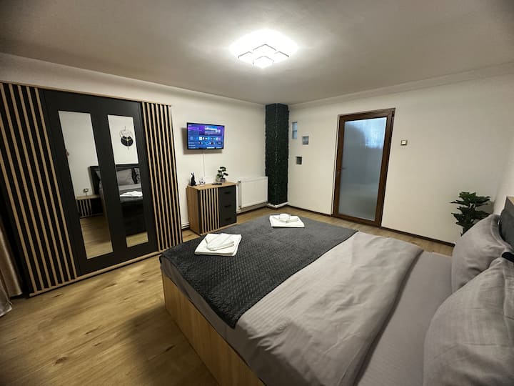 Central Studio - Pitesti