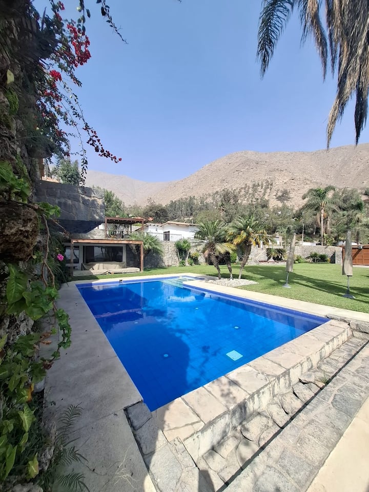Casa Exclusiva Con Piscina - Santa Eulalia, Perou