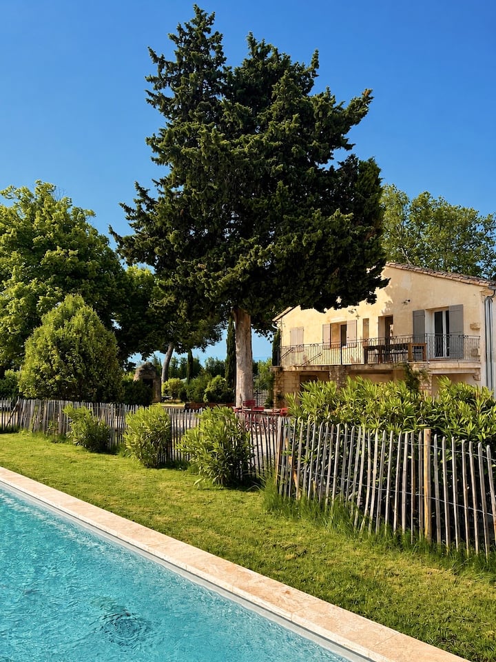 Maison Poumo – Piscine, Clim & Padel Privé - Cavaillon