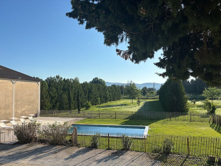 Maison Poumo – Piscine, Clim & Padel Privé - Luberon