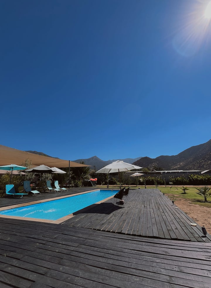 Refugio De Campo Con Tinaja Y Piscina · Doñihue - Chile