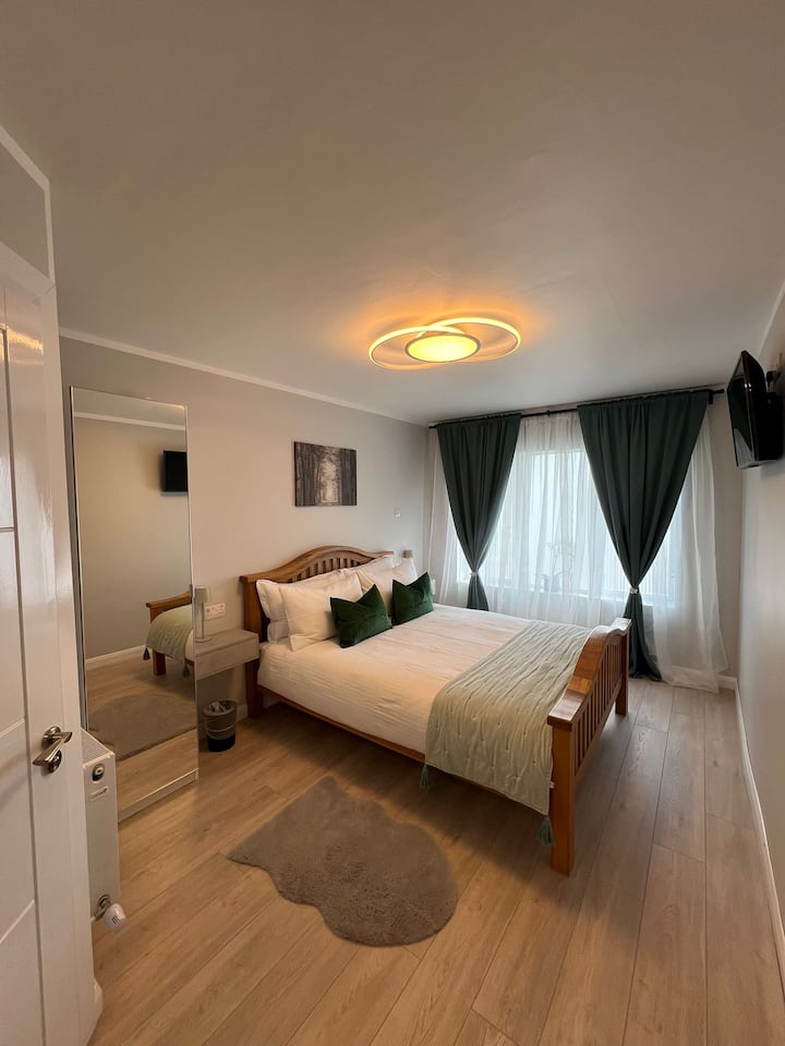 Private En-suite - Gorey
