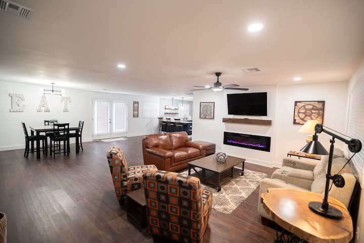 Oak Crest Corner | Rose District - Broken Arrow, OK