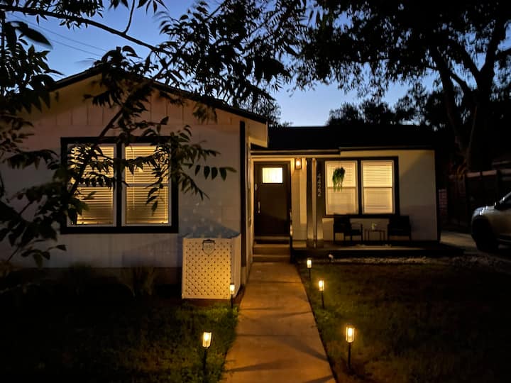 Home Sweet Home Austin - Austin, TX