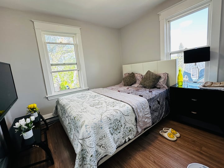Heart Of City – Peaceful Stay! - Moncton