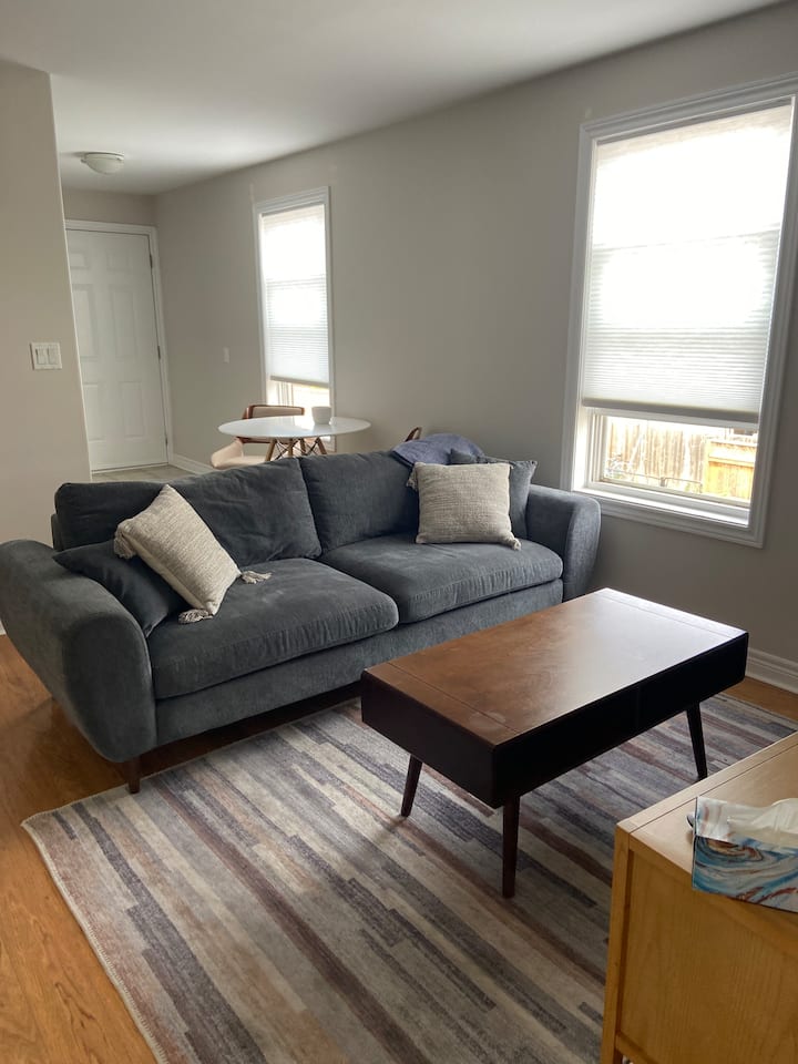 Bright & Comfortable 1bdrm Suite - Welland